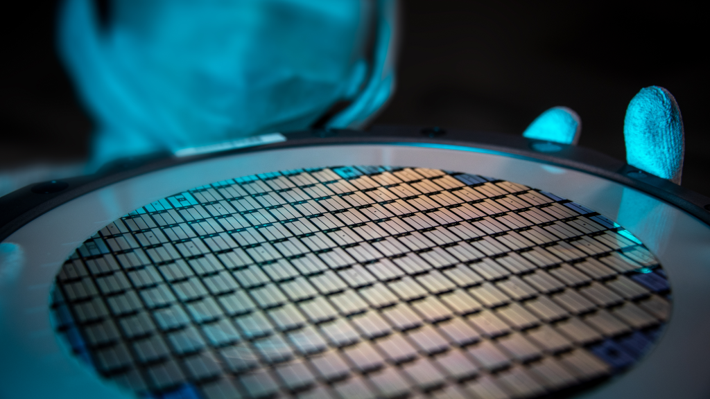 China Achieves Breakthrough in Mass-Producing ‘Golden Semiconductor ...